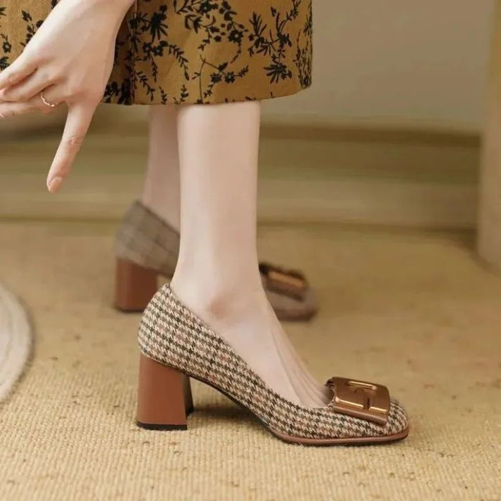 JUDITH SHOES – DarkGlow
